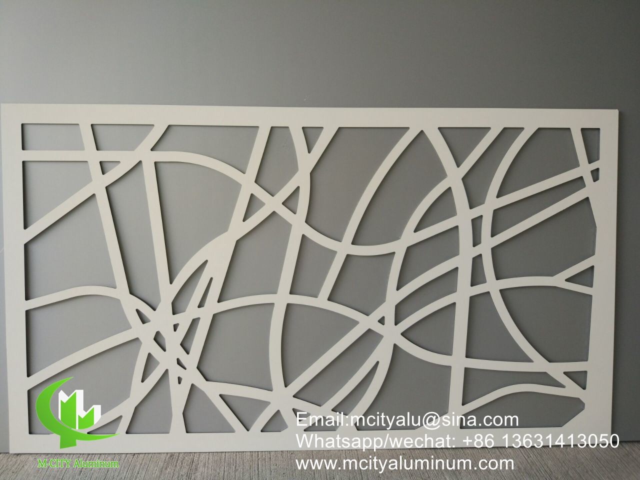 Powder Coated Aluminum Privacy Screen with Custom Patterns